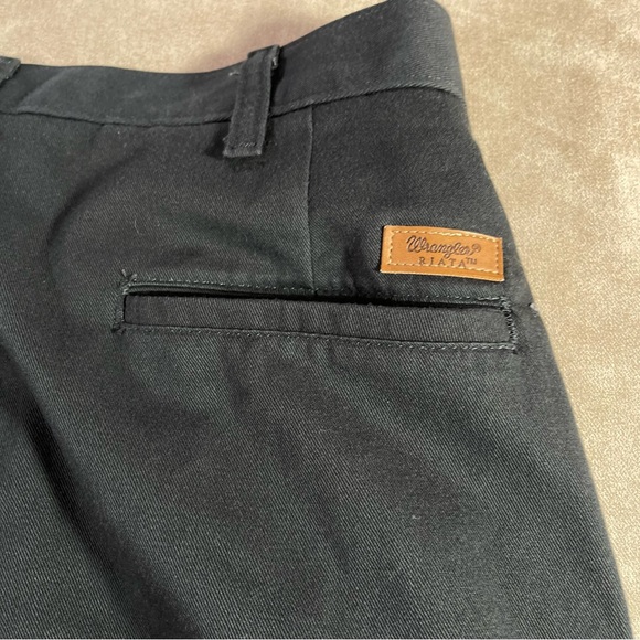 Wrangler | Pants | Wrangler Riata Black Straight Pants 34 X 32 | Poshmark